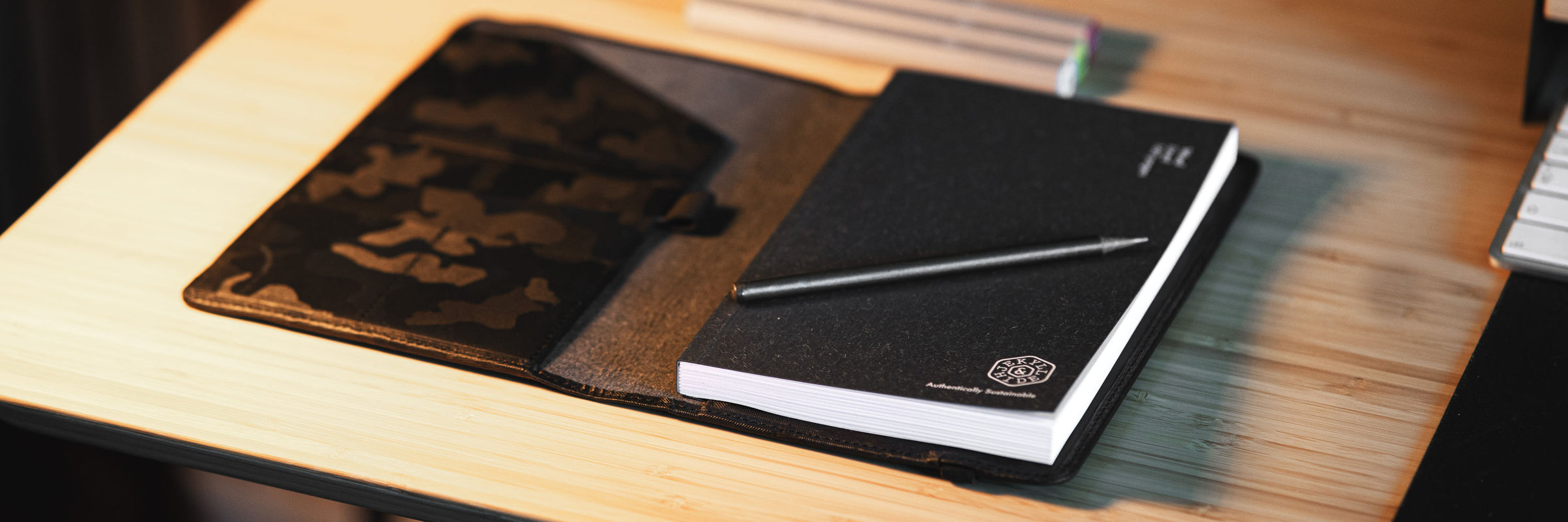 Leather Journals and Notebooks | Leather Bound Journal | Jekyll and Hide UK